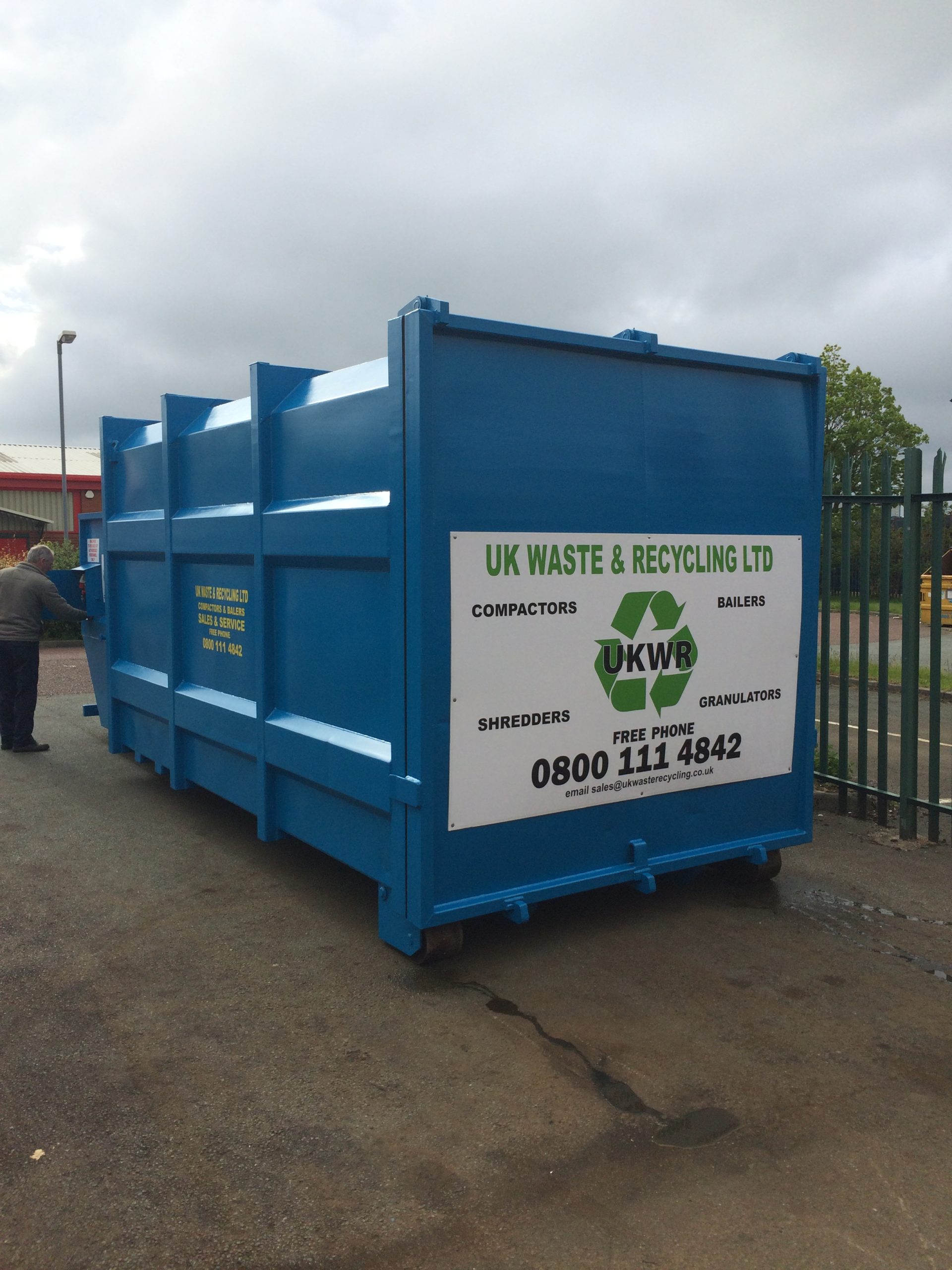 UKWR Portable Waste Compactor - RORO Hook, 25 - 35YD Sealed Front Load ...